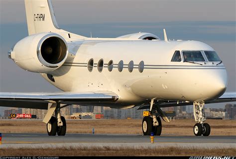 Gulfstream Aerospace G Iv Gulfstream Iv Untitled Aviation Photo 1031334