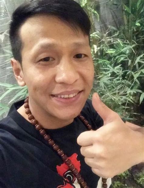 宋小寶近照，腰傷疼痛難忍，肝硬化的他面色憔悴，心疼寶寶 每日頭條