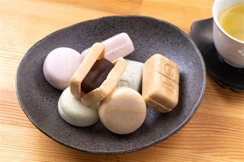 和菓子の日とは？由来や歴史、おすすめの和菓子も解説｜hankyu Food おいしい読み物｜フード食品・スイーツ｜阪急百貨店公式通販