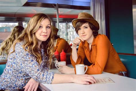 Reina Del Cid The Folk Radio Interview Folk Radio Uk