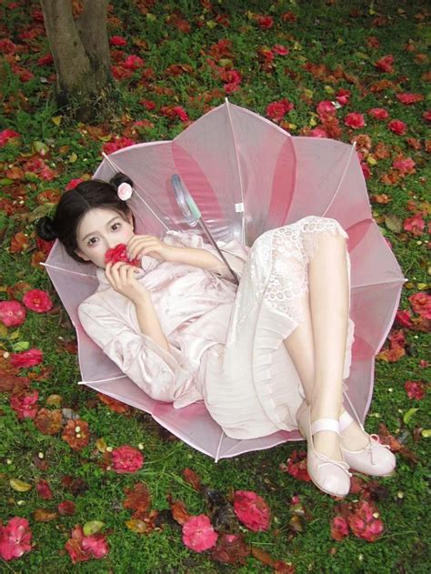 春天当然要和花拍照喽 小红书 花瓣网