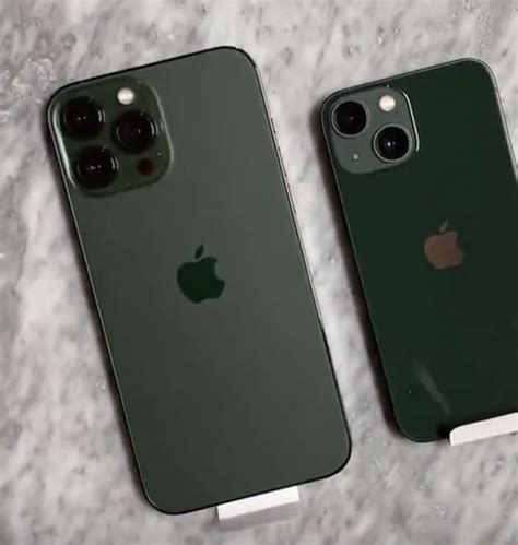Посмотрите «вживую» на новые зеленые iPhone 13. Очень странный цвет