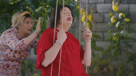 Gjyla Përsëri Në Fshat Rikthen Pas Shumë Vitesh Në Serial Xhejlane