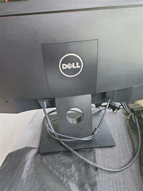 Dell 195 E2016h Computers And Tech Parts And Accessories Monitor
