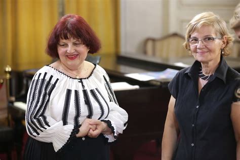 Imagini de la evenimentul dedicat Zilei Universale a IEI tradiționale românești de la București