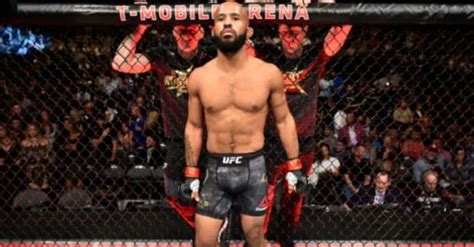 Demetrious Johnson Reveals 60000 Payday For Ufc Title Defense Thats Where The Chip On My