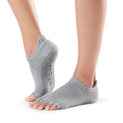 Pilates Grip Socks Grip Socks For Pilates Pilates Reformers Australia