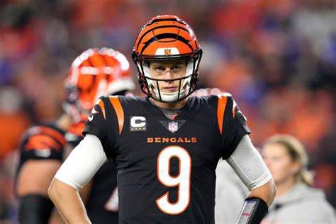 Joe Burrow Reveals Why He Was Mad After Teams 41 24 Win The Spun