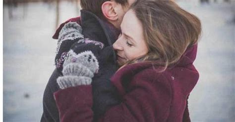 Съпругът ми отиде на работа Той отсъстваше в продължение на пет години Когато се върна намери