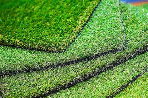 Artificial Turf Vs Natural Grass In Las Vegas