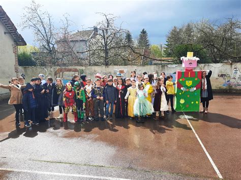 Carnaval de l école Mesnil Saint Père