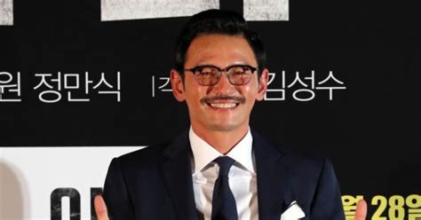 아수라 김성수 감독 황정민 엉덩이 노출 셔츠까지 특수제작