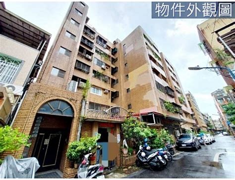 光華商圈一層一戶大坪數三房平車高雄中古屋3房2廳49坪高雄591售屋網