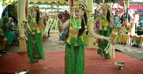 11 Tari Tradisional Kalimantan Selatan