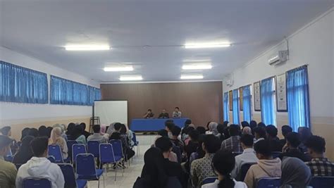UNIKU Berikan Beasiswa Kepada 100 Mahasiswa Universitas Kuningan