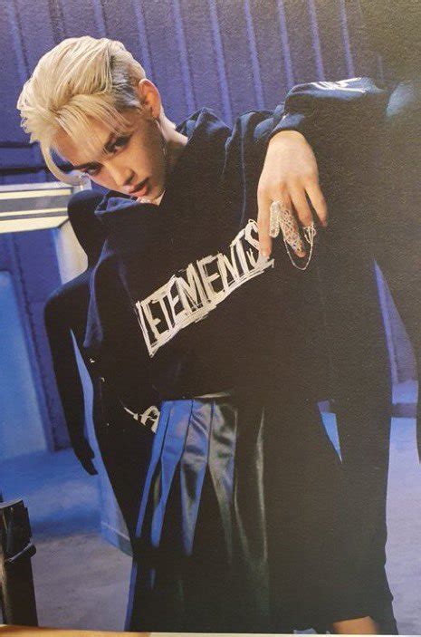 Lia 🐥🔞 On Twitter The Reason The Stylists Could Never Put F3i¡x In
