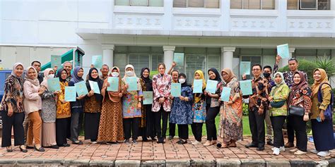 Hadirkan 150 Penerima Kantah Tangsel Serahkan Sertifikat Tanah Secara