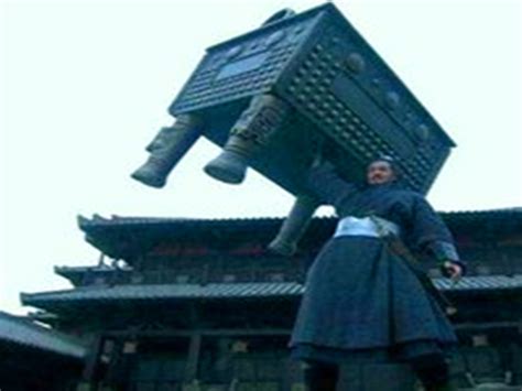 秦武王与西楚霸王都举鼎，为何一个举鼎而亡一个举鼎而名！举鼎秦武王雍州新浪新闻