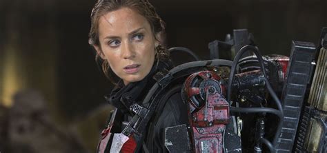An Emily Blunt Stan Finally Watches Edge Of Tomorrow Syfy Wire