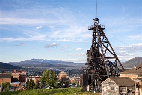 Hidden Treasures Of Buttes Abandoned Mining Equipment Touristsecrets