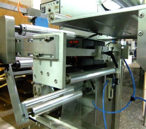 Dk1300a High Speed Ink Roll Coder Solid Ink Roller Expiry Date Coder