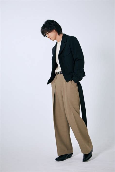 （写真）山崎賢人、俳優デビューから10年「何度も壁にぶち当たった」 Americana Fashion Men Cool Outfits