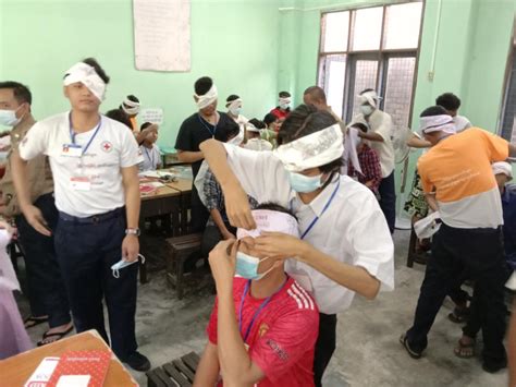 ကမာရွတ်မြို့နယ်တွင်ကြက် ခြေနီအသင်းခွဲ၊တပ်ဖွဲ့မှ ရှေးဦးပြုစုနည်းအ ခ