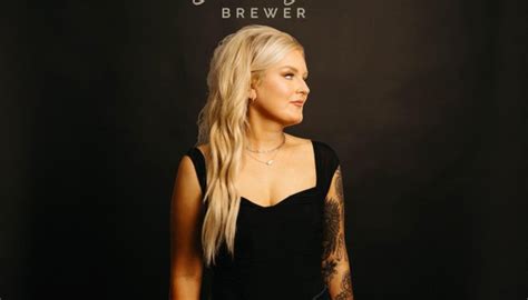 Sarah Beth Brewer Released Her Debut Track Let Us Be Cirrkus News