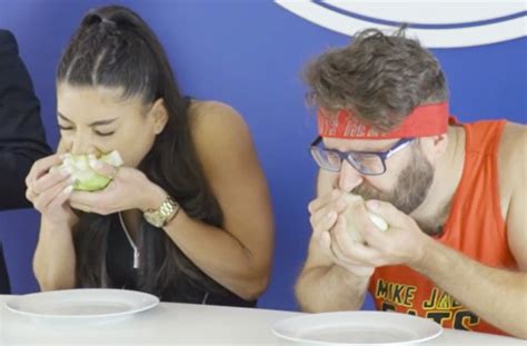 Leah Shutkever And Mike Jack Face Off In Speed Eating Showdown Guinness World Records