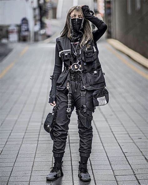 Techwear CrØwn Techwearcrown • Fotos E Vídeos Do Instagram Girl