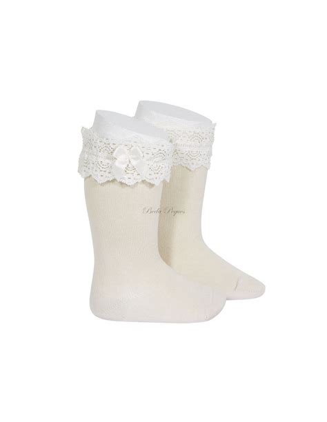 Condor Calcetines Altos Con Puntilla Y Lazo Lino Beige