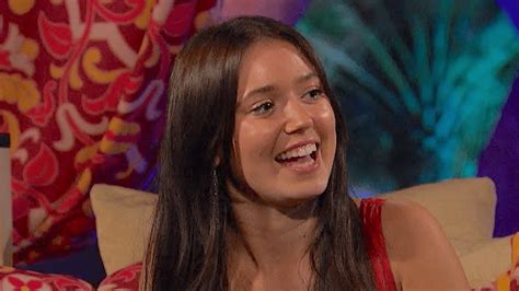 ‘bachelor Contestant Called Out For Defending Blackface