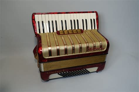 Hohner Concerto Iii La Boîte Daccordéon
