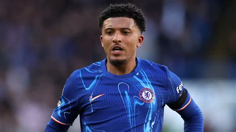 Man United Fans Make Brutal Point As Jadon Sancho Struggles Badly In