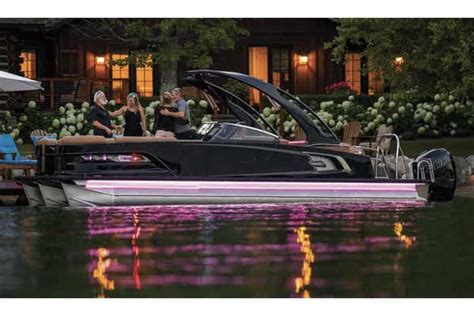 2023 Avalon Excalibur Elite Windshield Shoreline Marine