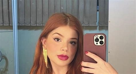 QUEM É GIOVANNA LEÃO DA CASA DE VIDRO DO BBB 23 Conheça a streamer de