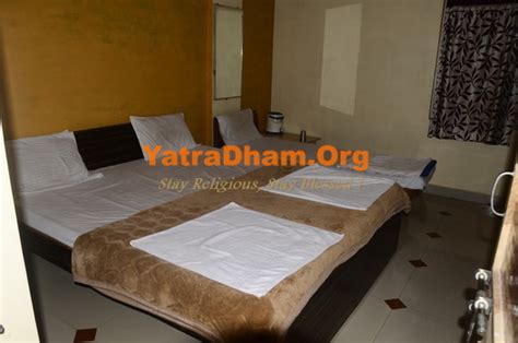 Shree Somnath Jyotirling Temple Darshan Timings Puja And Accommodation