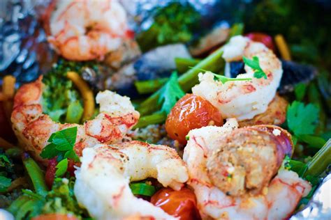 Healthy Lemon Garlic Shrimp And Sausage Foil Packs — Cardio Coffee And Kale