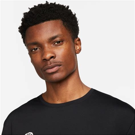 Nike Dri Fit Uv Run Division Miler Mens Short Sleeve Graphic Running