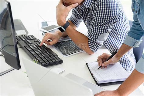 从事软件开发和编码技术的程序员网站设高清图片下载 正版图片505736746 摄图网