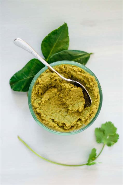 Homemade Thai Green Curry Paste • The Curious Chickpea