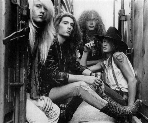 The Death Of Layne Staley The Alice In Chains Frontman