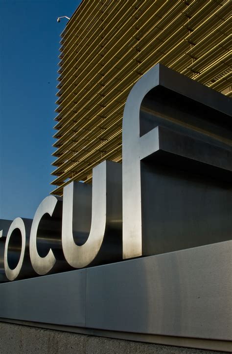 Instituto Cuf Porto Signage Design Behance