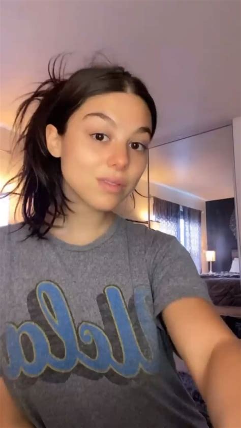 Kira Kosarin R Celebweb