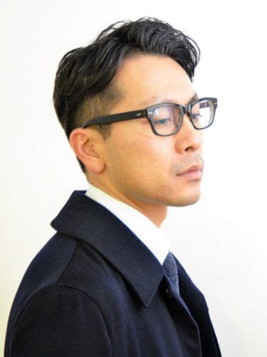ビジネススーツに似合う髪型特集！メンズにおすすめのヘアスタイルandスタイリング剤を一挙紹介 メンズファッションメディア Otokomae