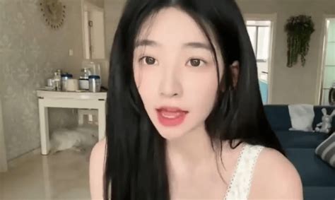 王思聪“私生女”事件：醒醒吧，豪门根本不稀罕你生孩子黄一鸣宝宝公子