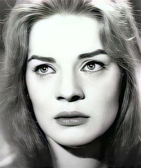 Pin By ᴍᴀʀɪɴᴀ ᴀᴛᴇꜰ On History Egyptian Beauty Egyptian Actress