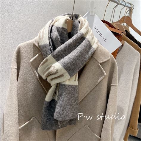 ↑ 회색 문자 대형 그리드 하이엔드 모델 ↑