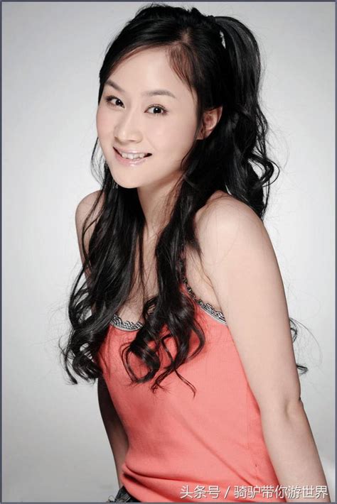面容精緻身姿曼妙演繹別樣風情 每日頭條