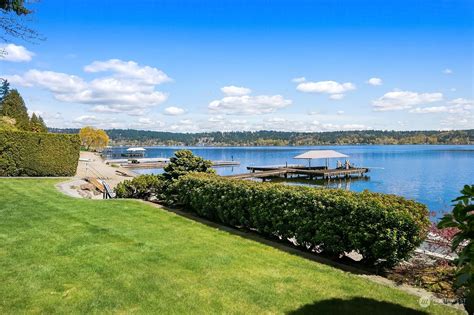 358 W Lake Sammamish Parkway NE